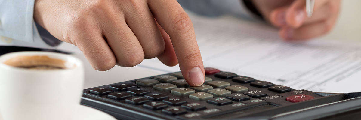 10 Ways Chiropractors Can Cut Costs - ACOM Health 10 Ways Chiropractors Can Cut Costs - ACOM Health